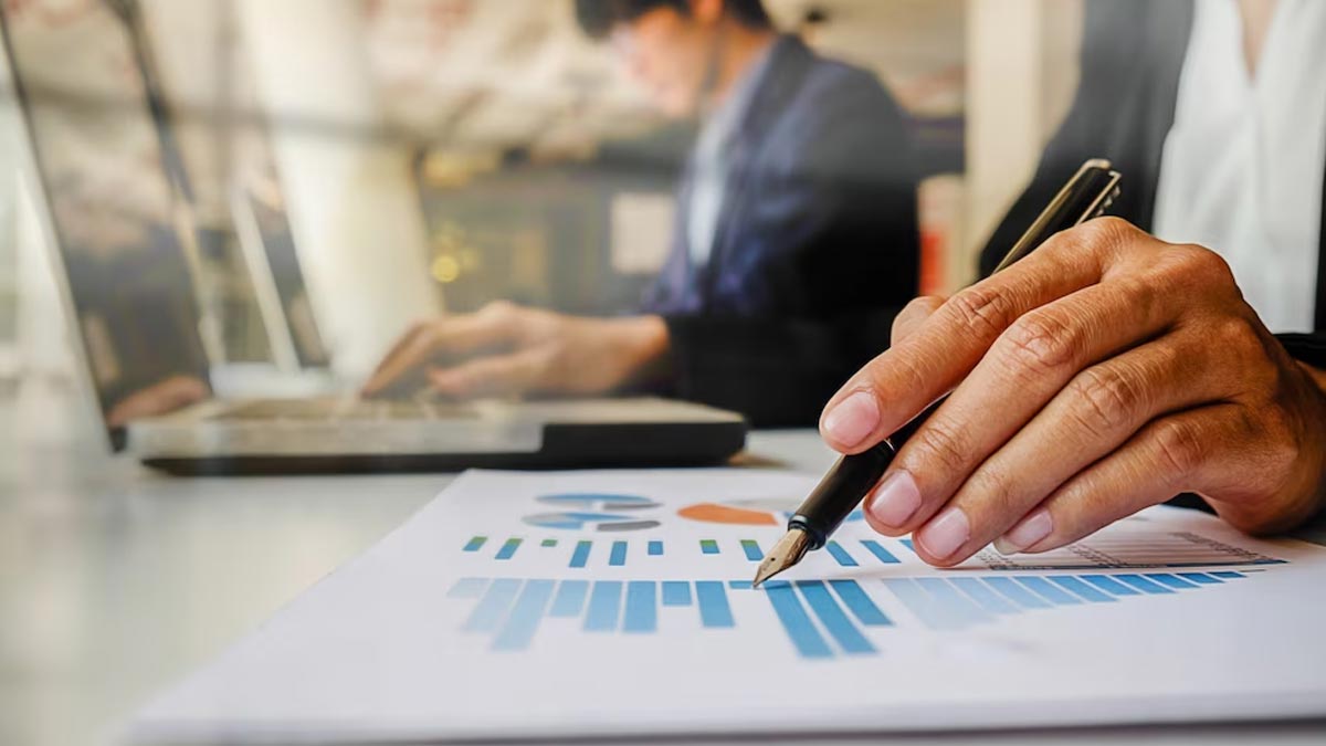 Construcción de los estados financieros AM Brick SAC - Centrum Think ...